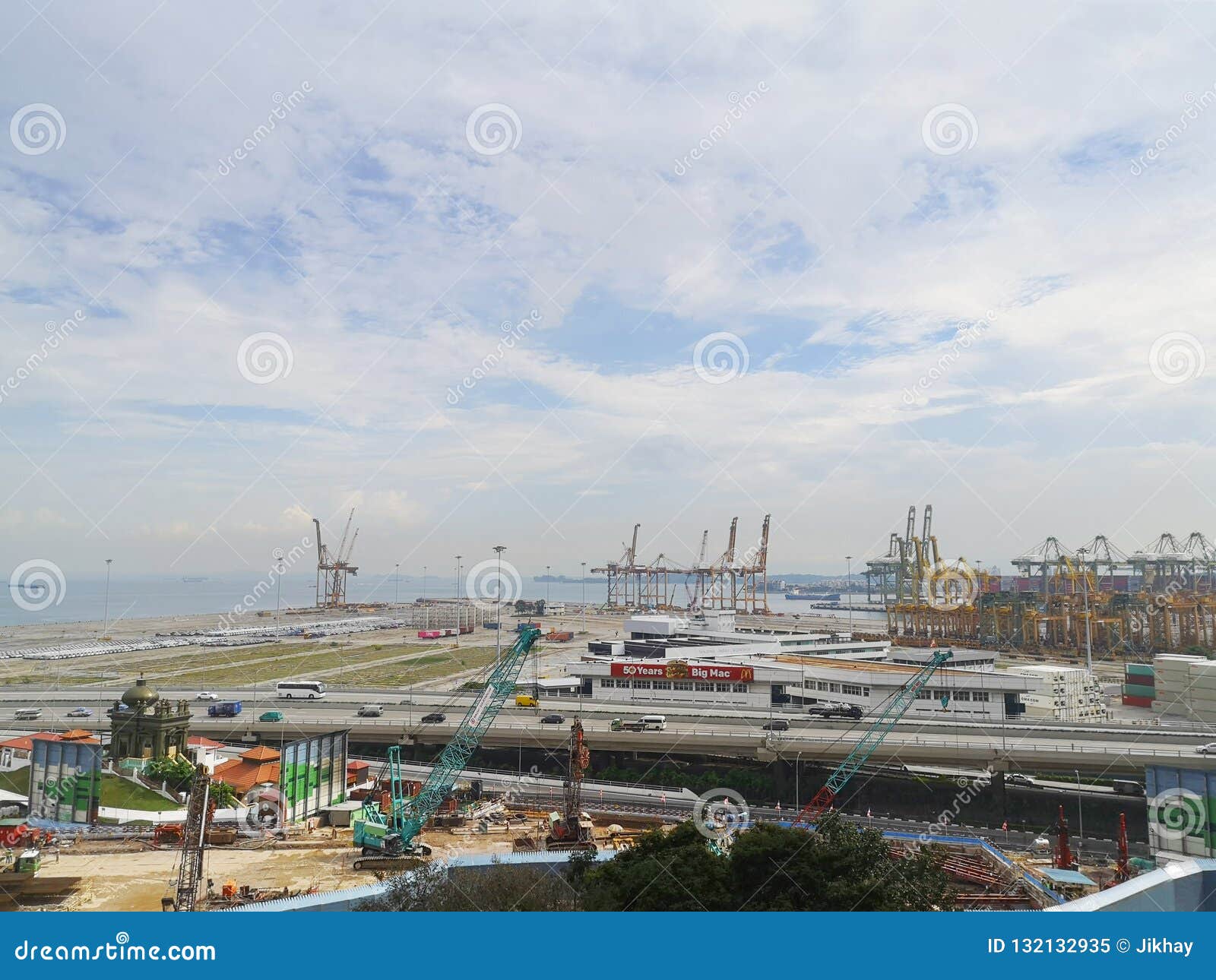 Container Crane Gantry at Tanjong Pagar Editorial Image - Image of view ...