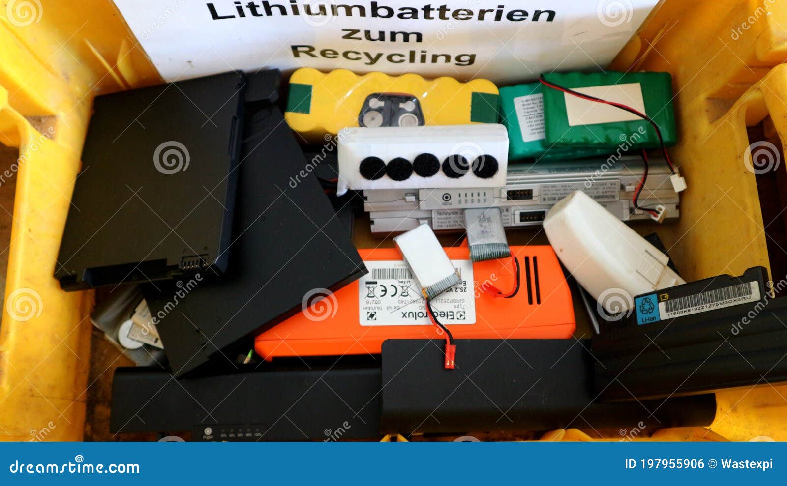 Container Filled with Lithium Batteries for Recycling Editorial Photo ...