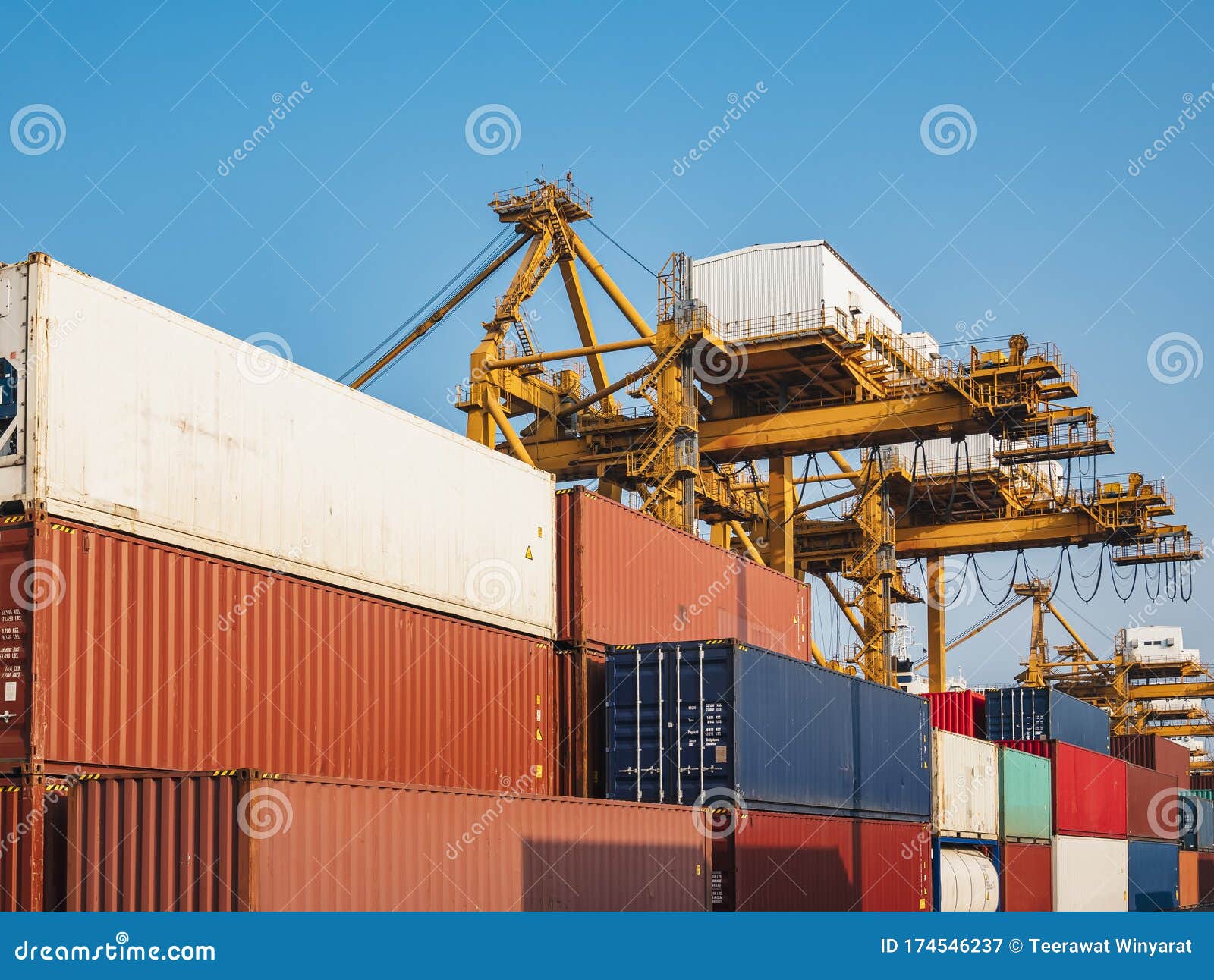 Container Loading Cargo Freight Shipping with Industrial Crane Import ...