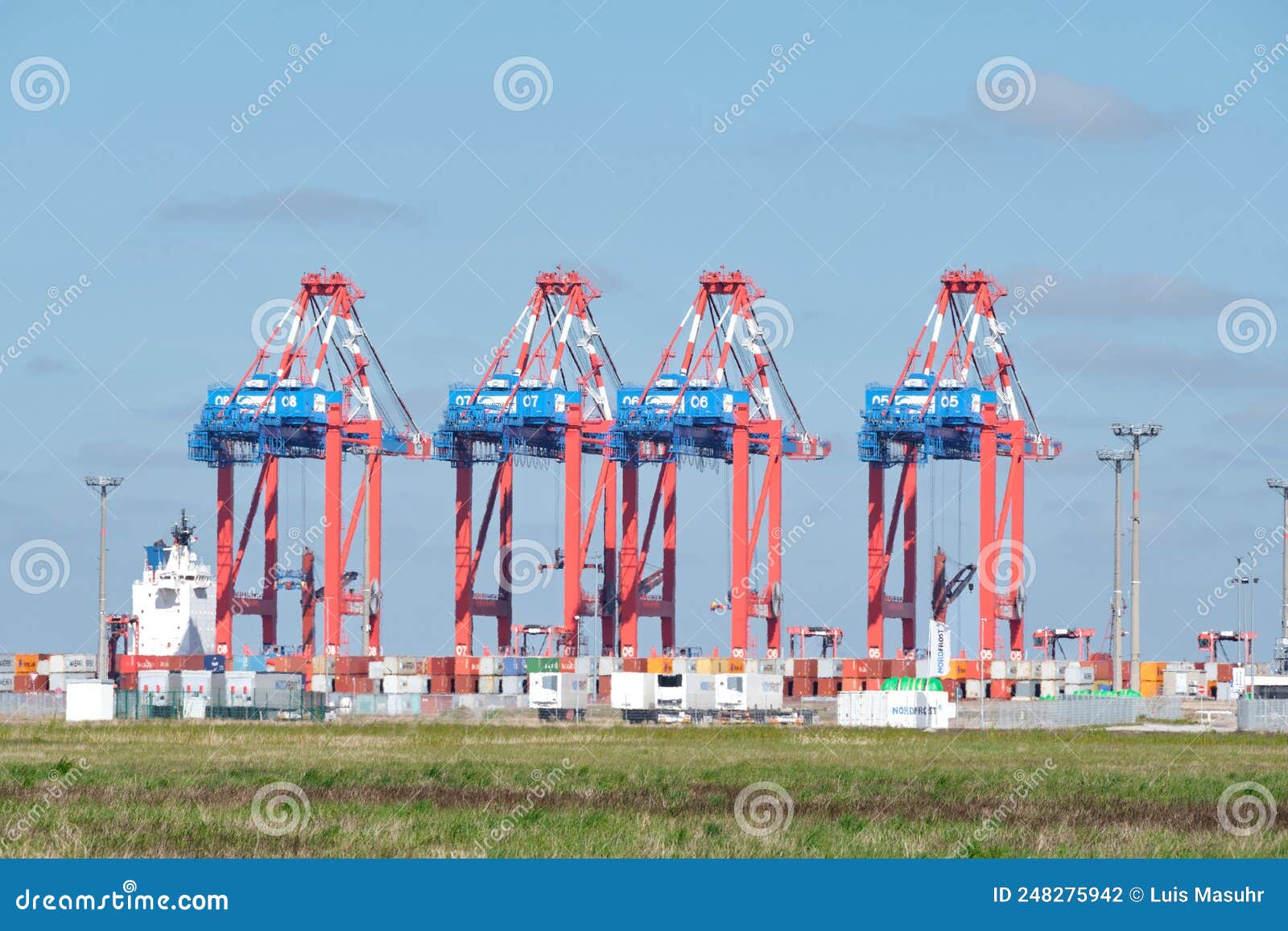 Container Loading Cranes in an Industrial Cargo Port, Wilhelmshaven ...