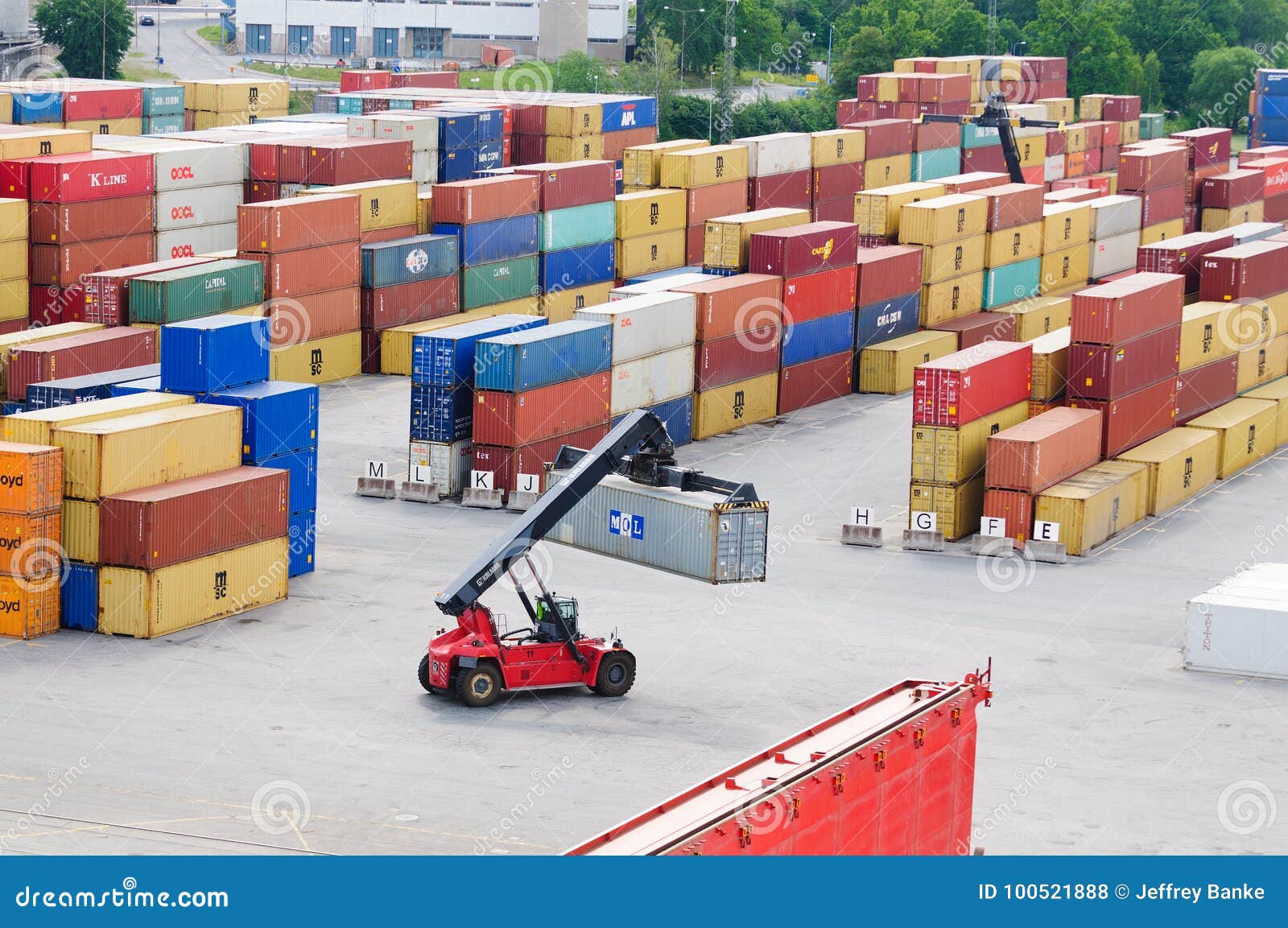 Container loading editorial stock photo. Image of loading - 100521888