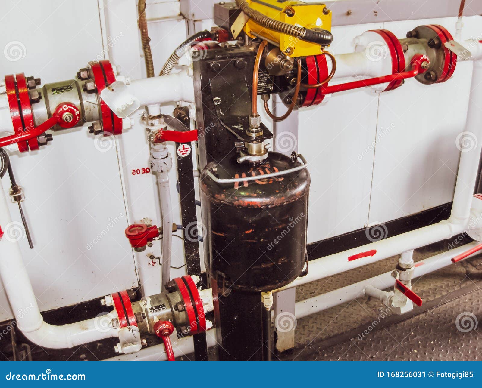 A Container for Sampling Oil at a Metering Site. Dispensing Method of ...