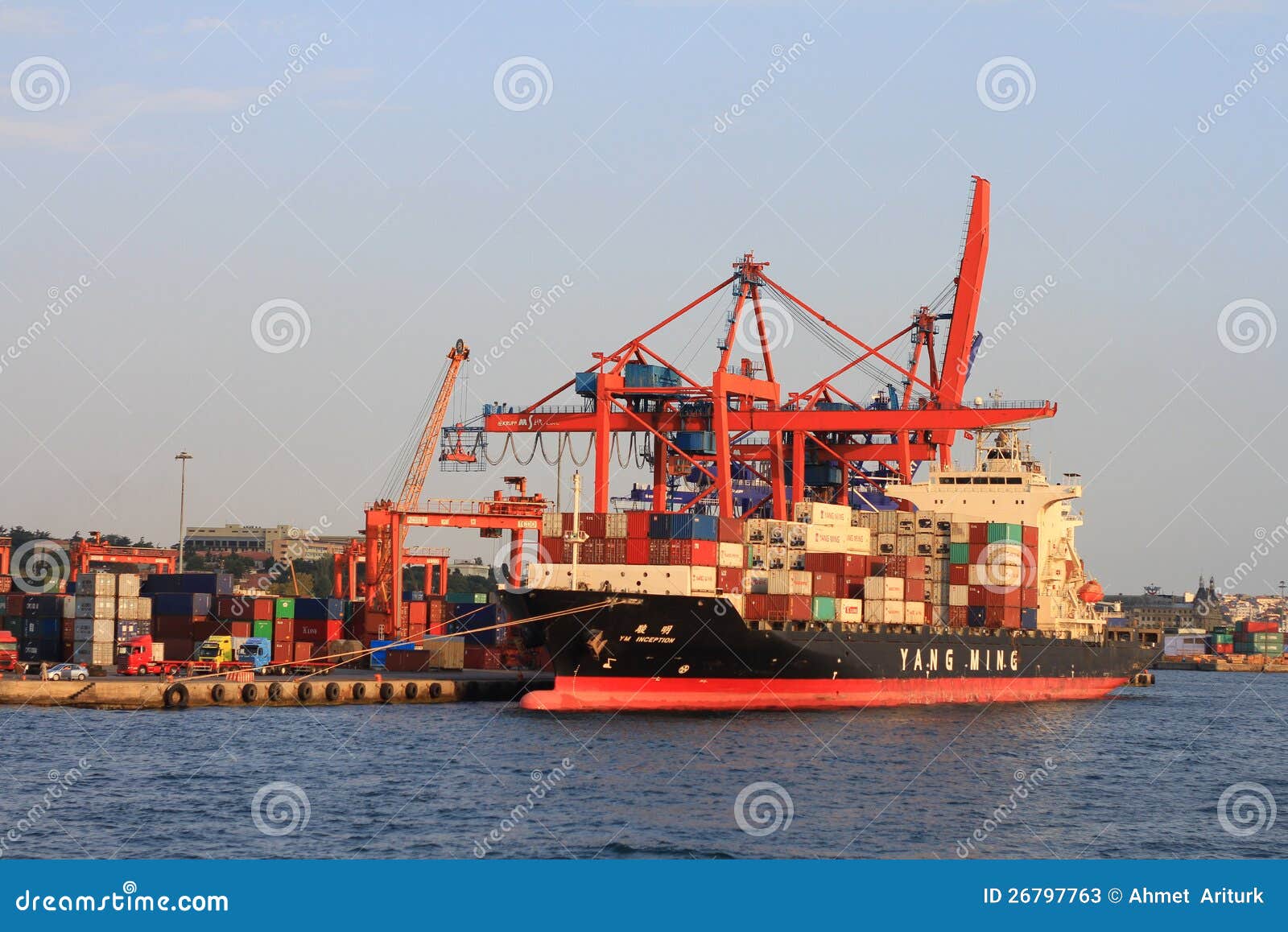 Container ship in berth editorial stock photo. Image of import - 26797763