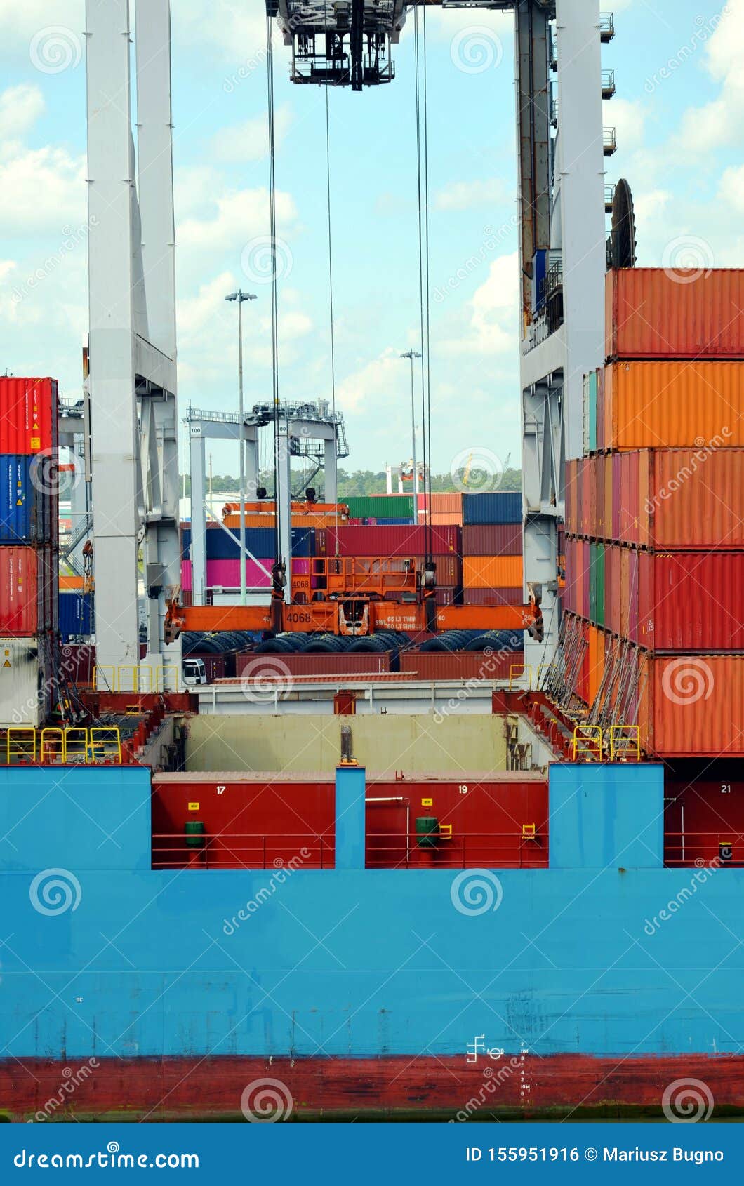 Container Ship in the Port of Savannah, Georgia Stock Photo - Image of ...