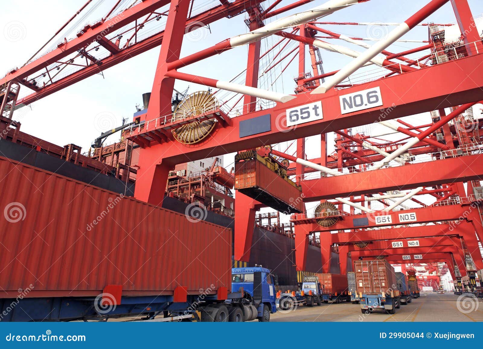 Berthing Container Heavy Cranes For Loading Multi-colored Containers ...