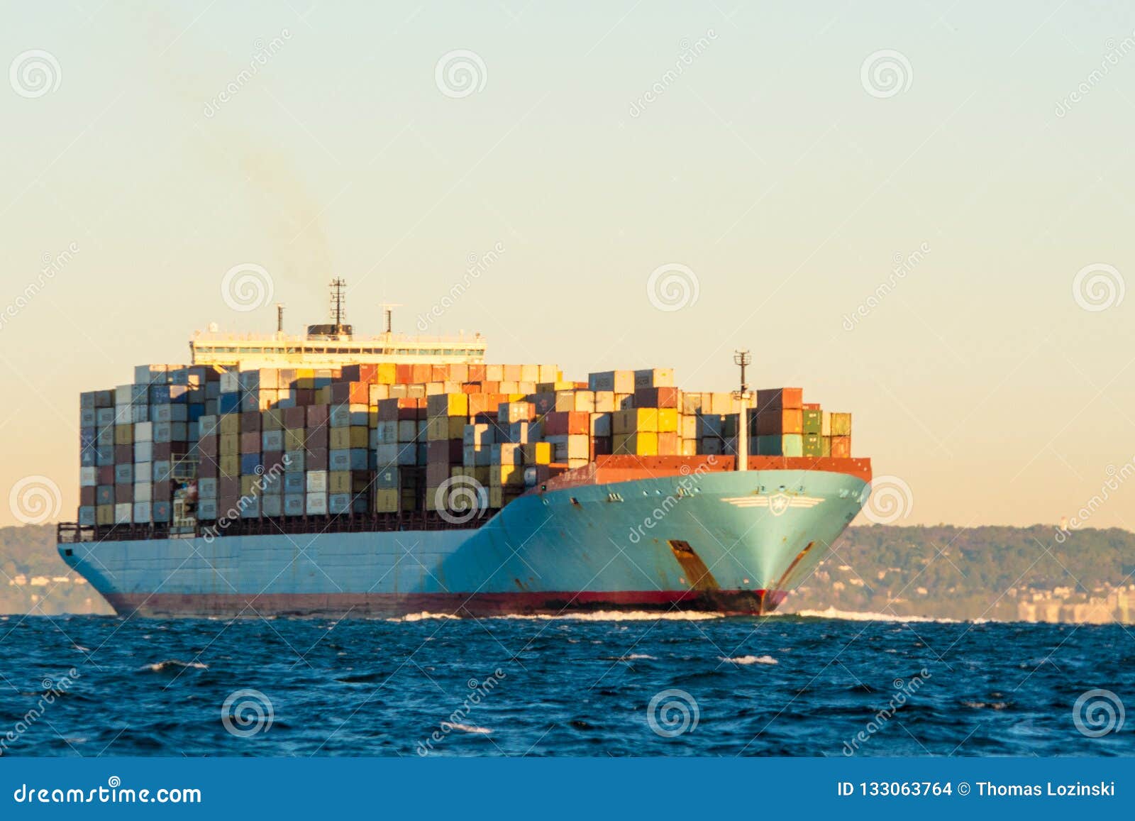 Container ship editorial stock image. Image of city - 133063764