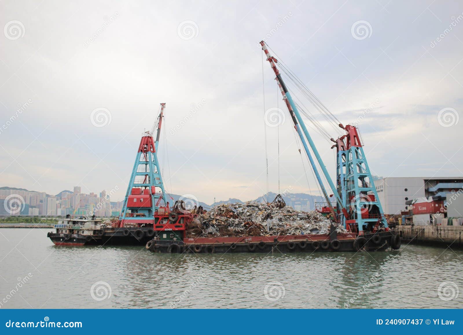 Container Ship Filled with Scrap Editorial Photography - Image of cargo ...