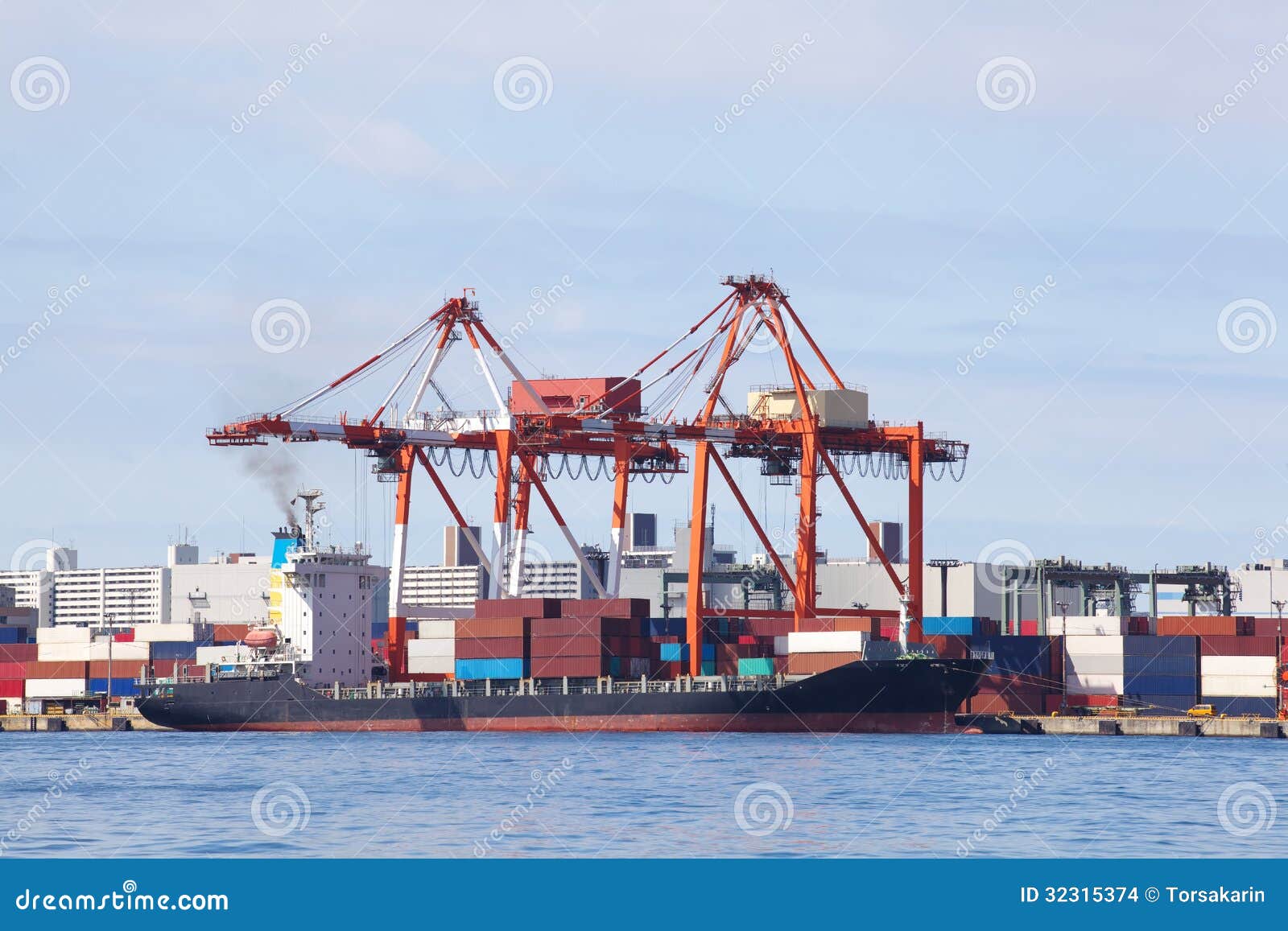 Container Ship in the Harbor Stock Photo - Image of hamburg, elbe: 32315374