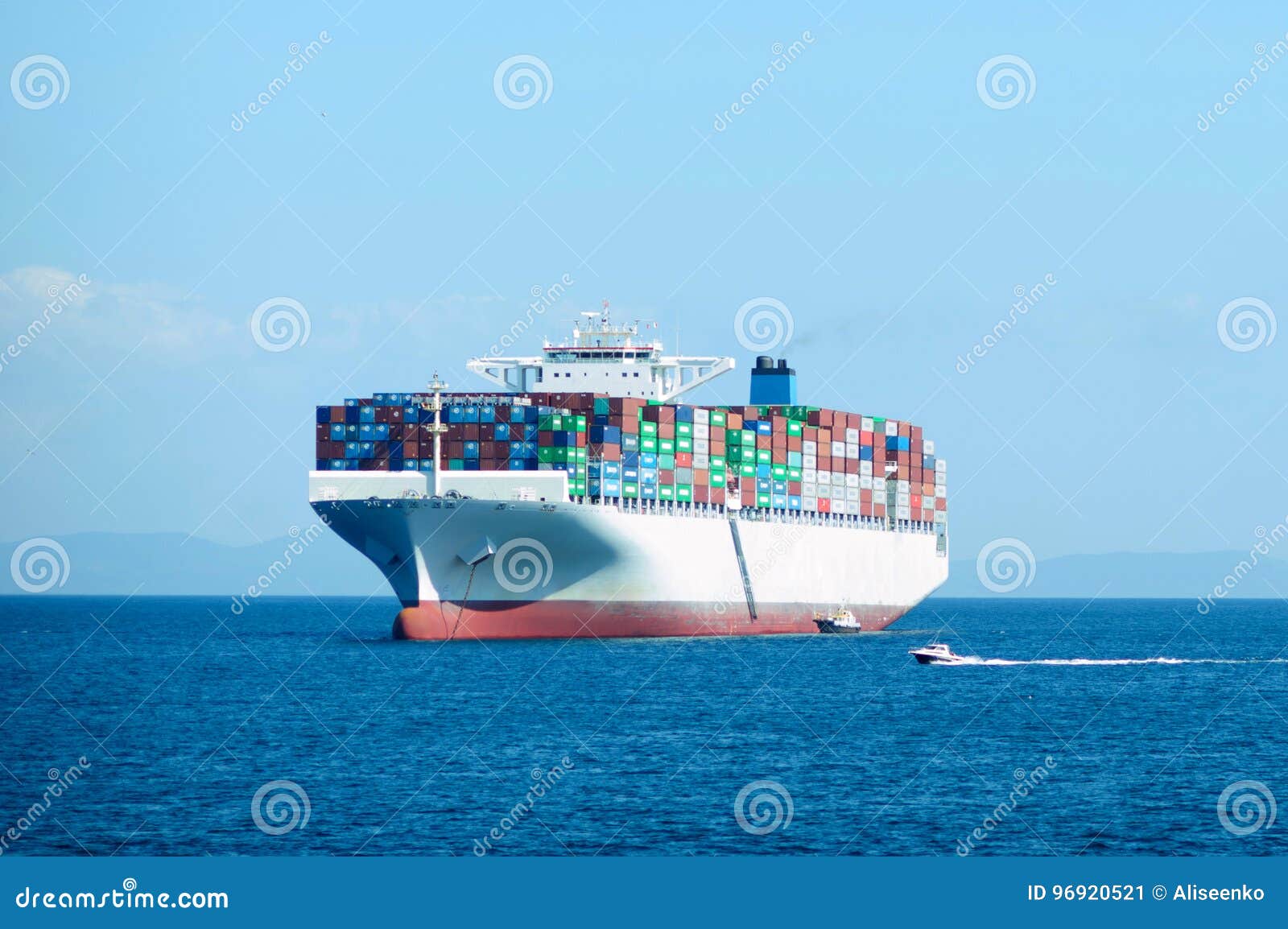 Container Ship in the Ocean Editorial Photo - Image of freight, deliver ...