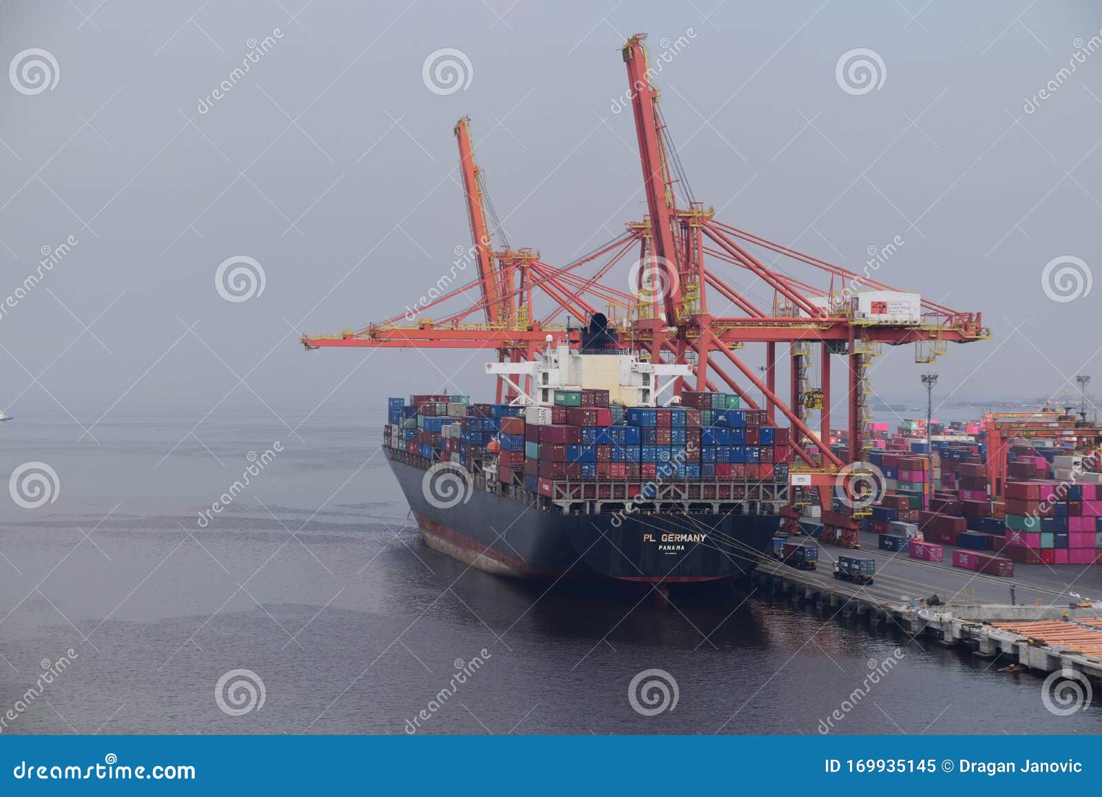Container ship in the port editorial image. Image of transport - 169935145