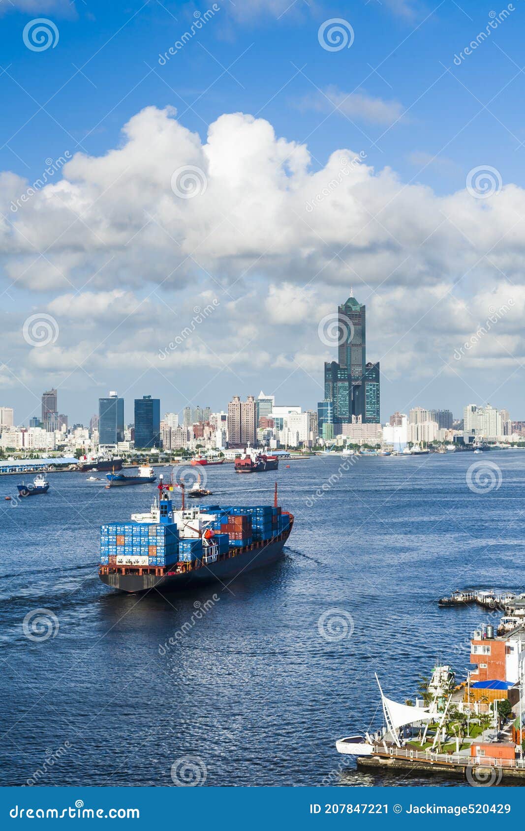 The Container Ship into the Port of Kaohsiung, Taiwan. Editorial Photo ...