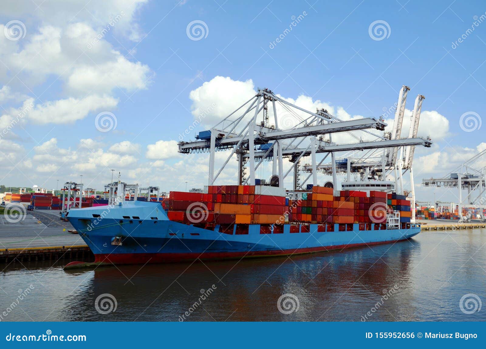 Container Ship in the Port of Savannah, Georgia Stock Photo - Image of ...