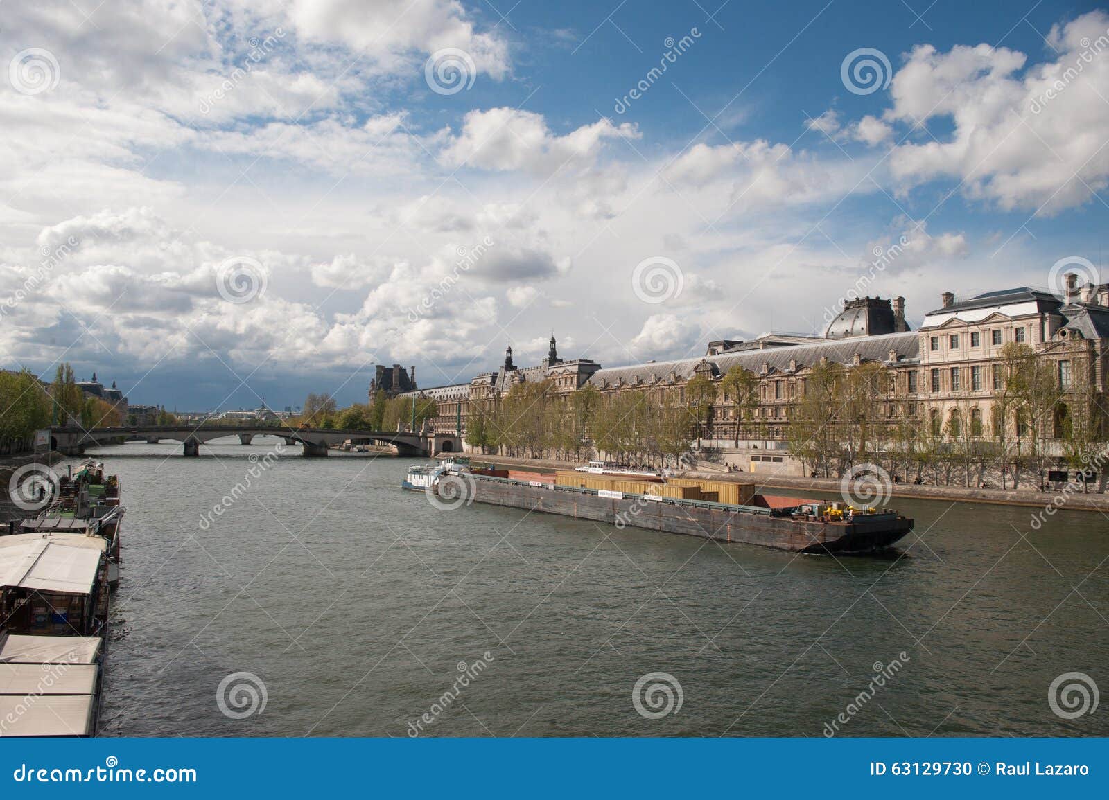 Container ship in a river editorial image. Image of crossing - 63129730