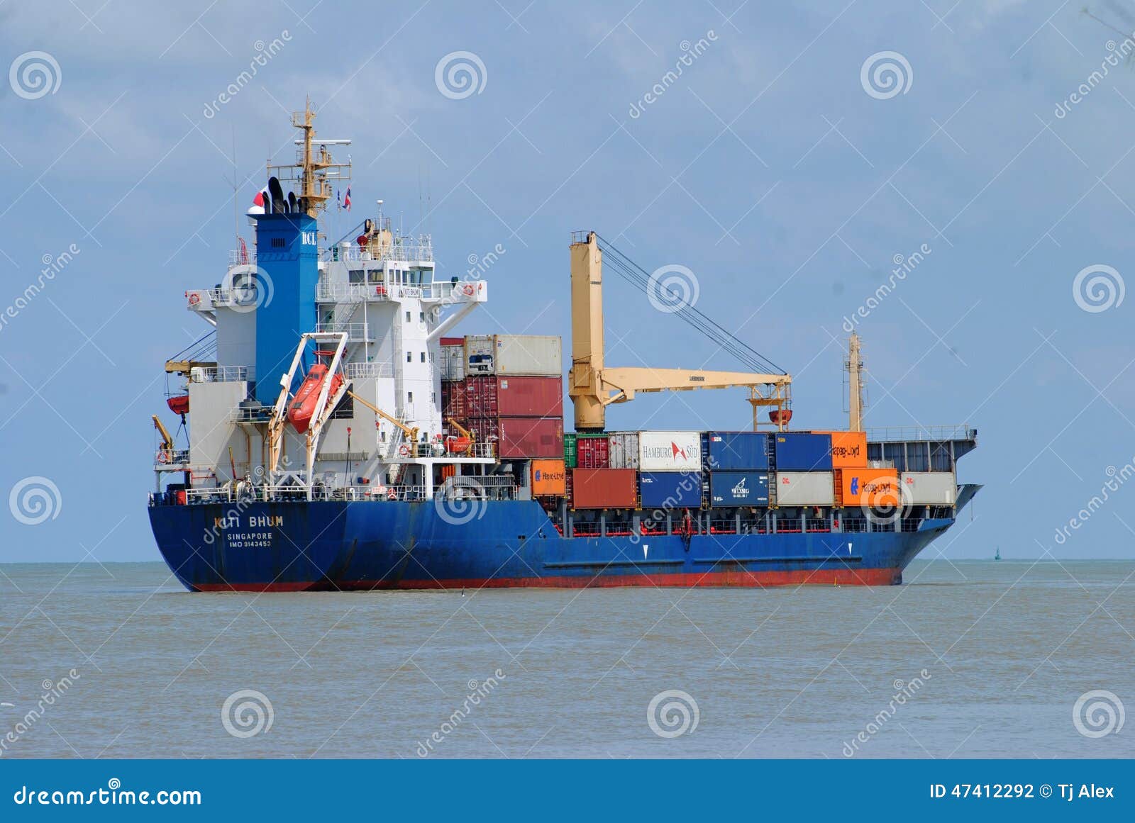 Container ship editorial photography. Image of sailing - 47412292