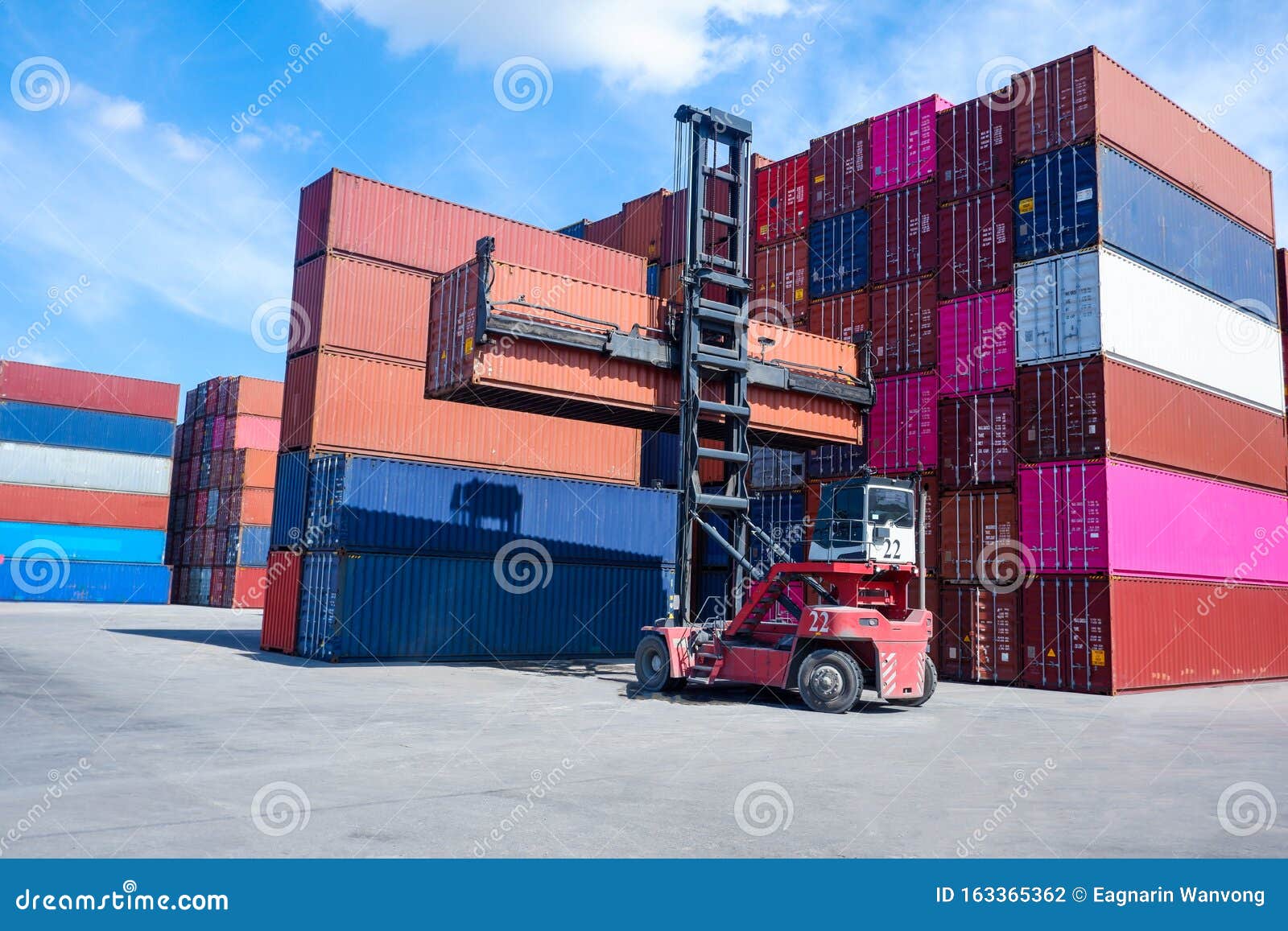 Container Shipping in the Container Yard Stock Photo - Image of ...