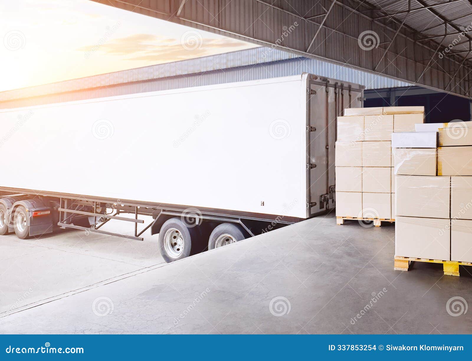 Container Trailer Trucks Loads Bulk of Package Boxes at Warehouse Dock ...
