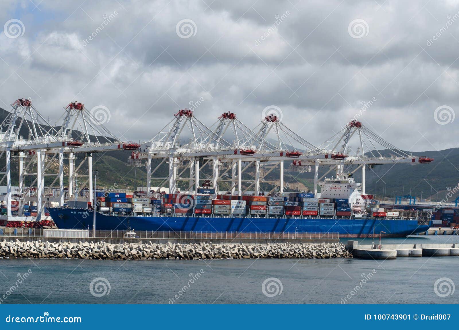 Container vessel editorial photo. Image of funnel, pear - 100743901