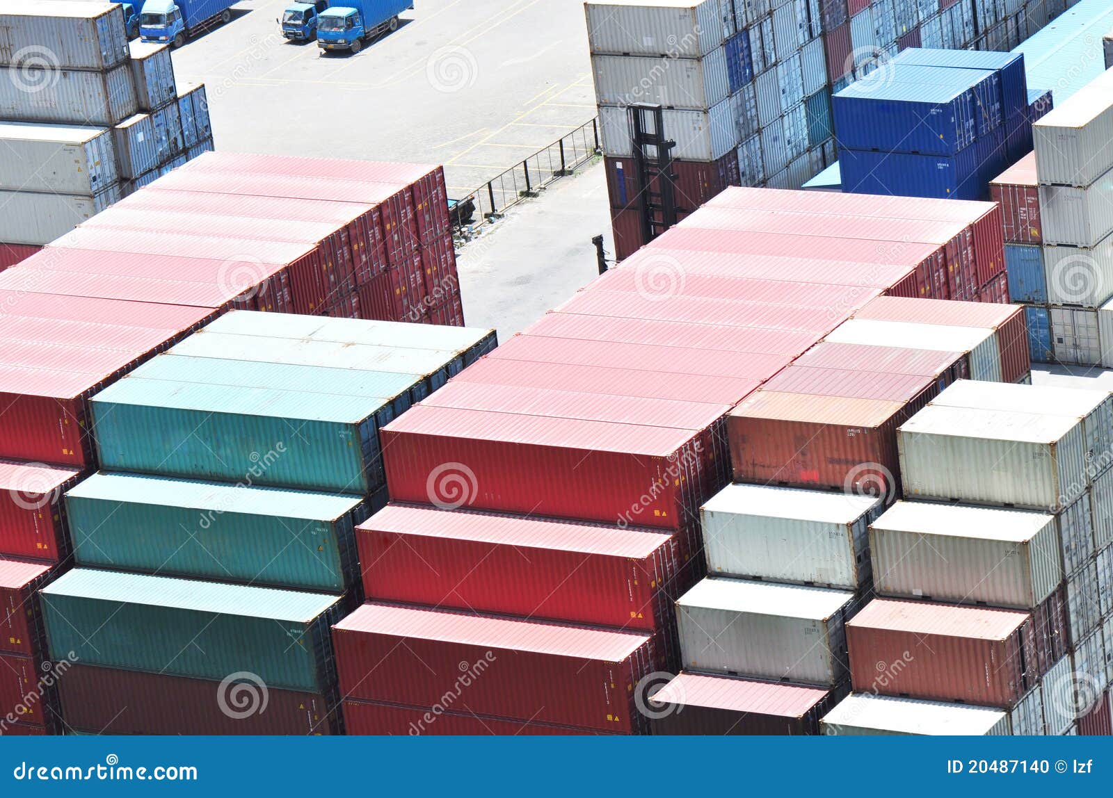 Container Yard Operation Activity, Reach Stacker Load Container Onto ...