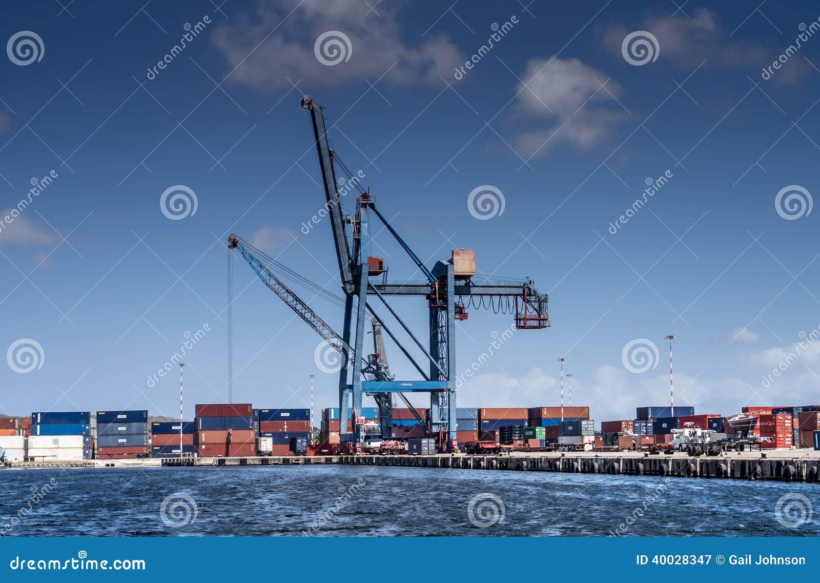 Containerhaven stock afbeelding. Image of droog, curacao - 40028347