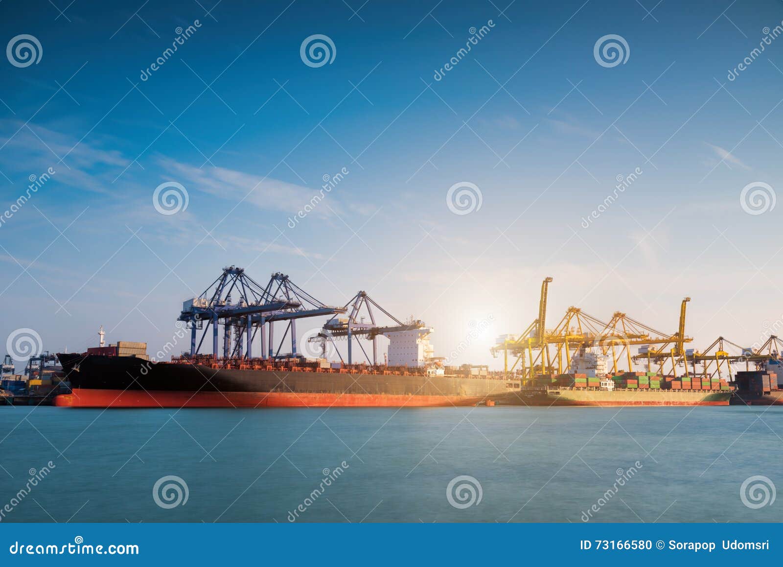 Cargo Van Loading Stock Photography | CartoonDealer.com #44267702