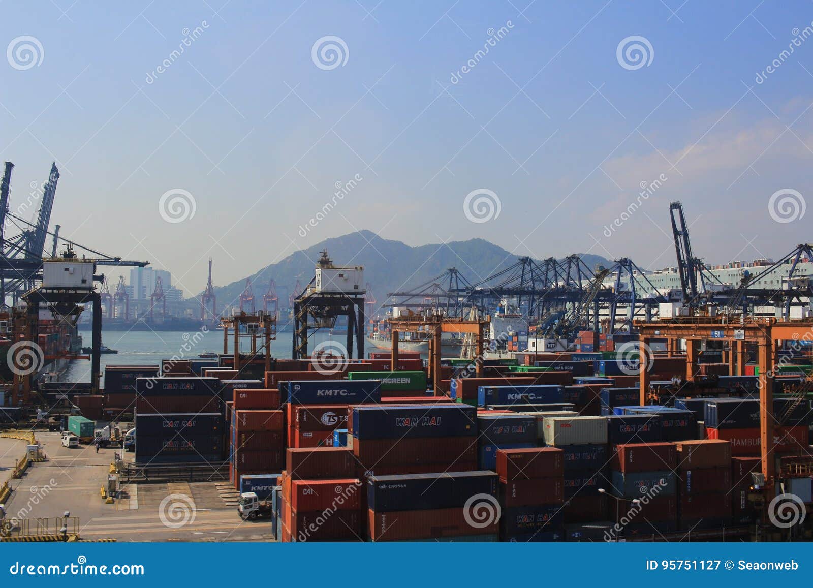 Containers in Hong Kong Kwai Chung Container Terminal Editorial ...