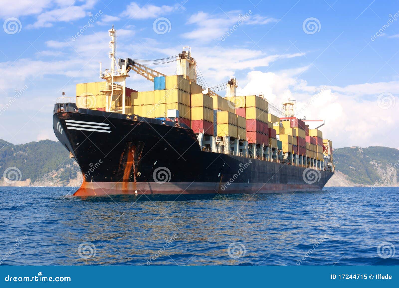 Containerschiff stockbild. Bild von behälter, frachter - 17244715