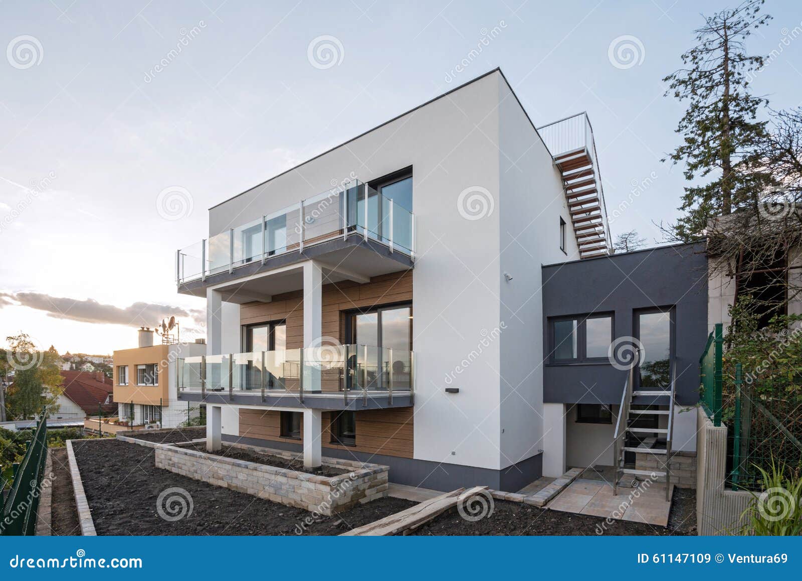 Contemporary House Exterior Stock Image - Image of exterior, cement ...
