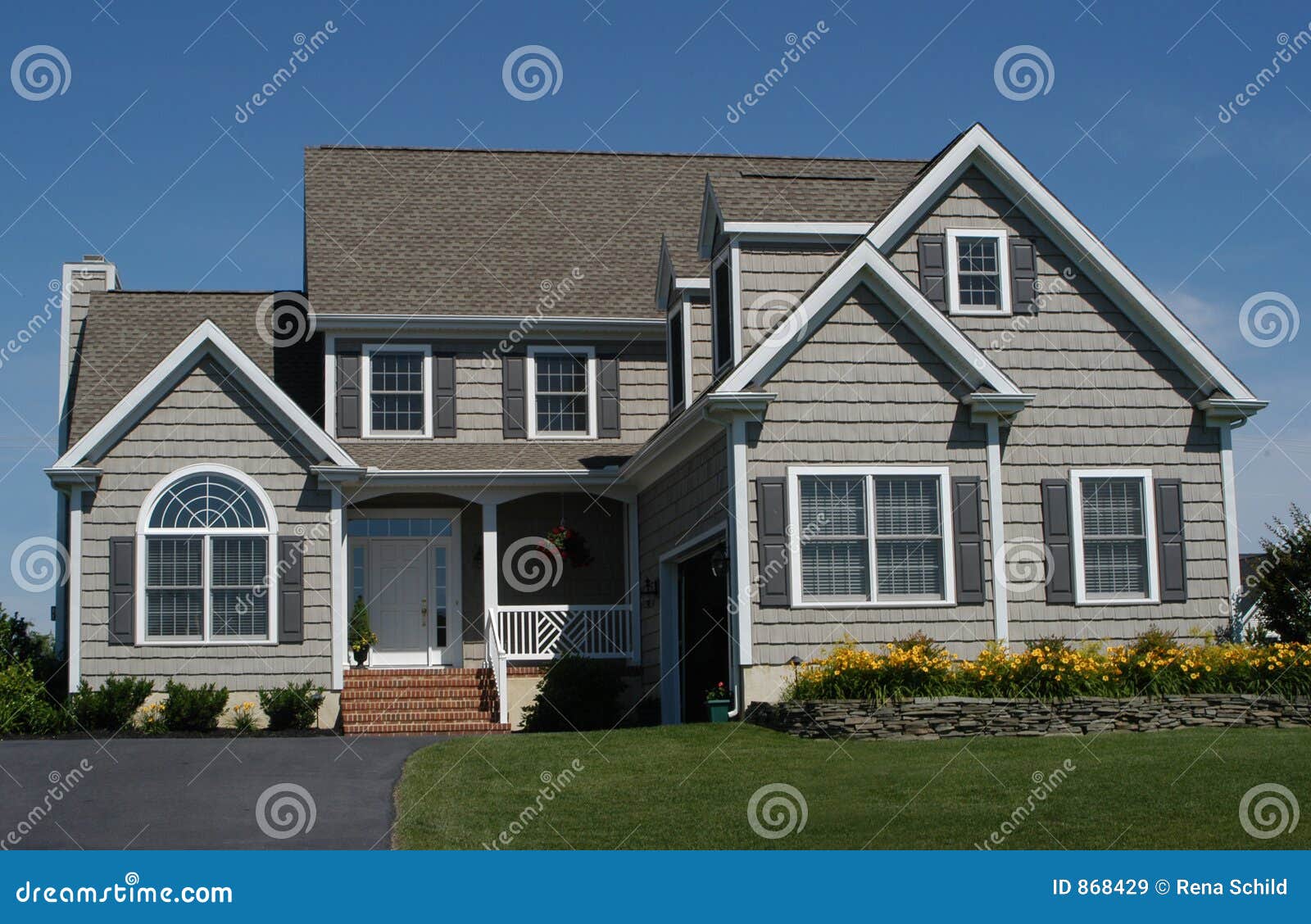 Contemporary Suburban Home stock image. Image of siding - 868429