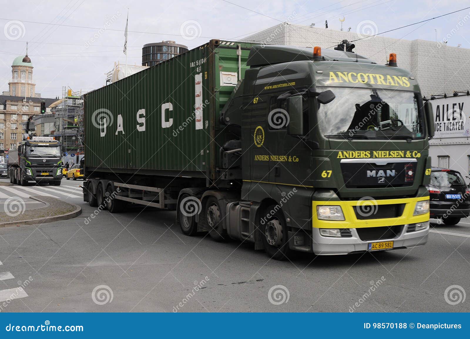 CONTENEDOR DE UASC foto de archivo editorial. Imagen de transporte ...