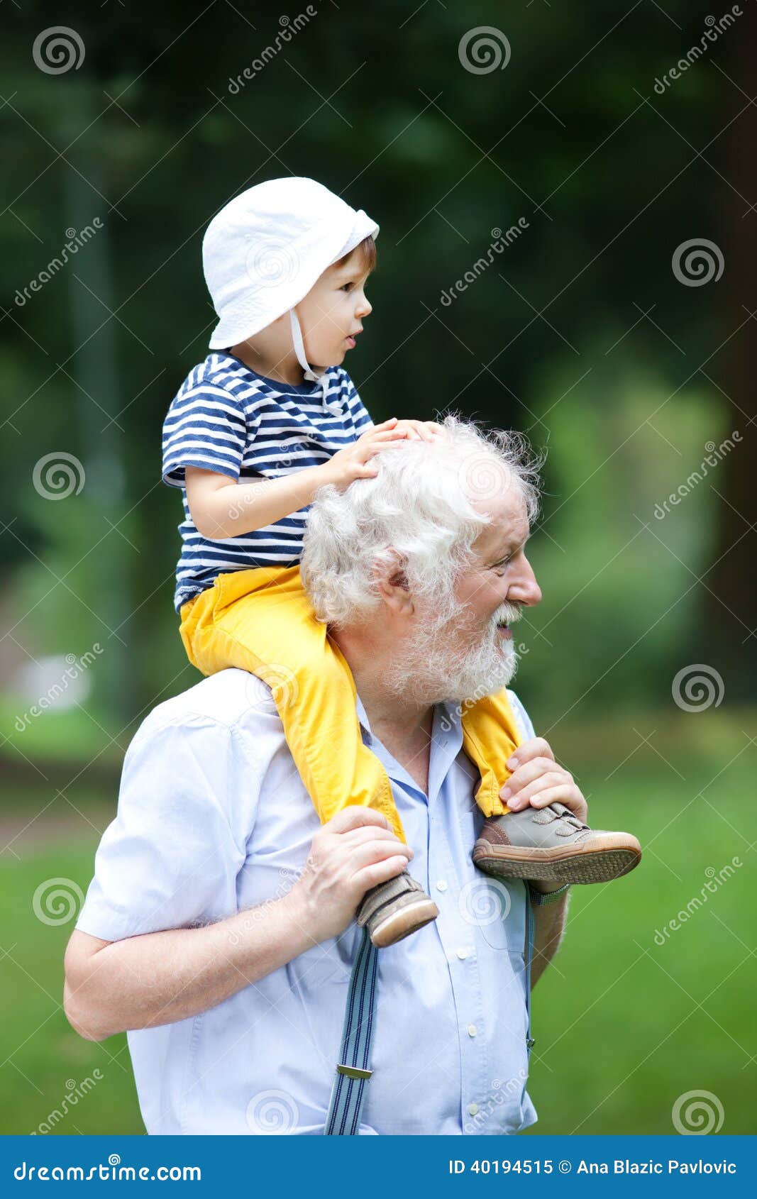 Continuare le spalle immagine stock. Immagine di nonno - 40194515