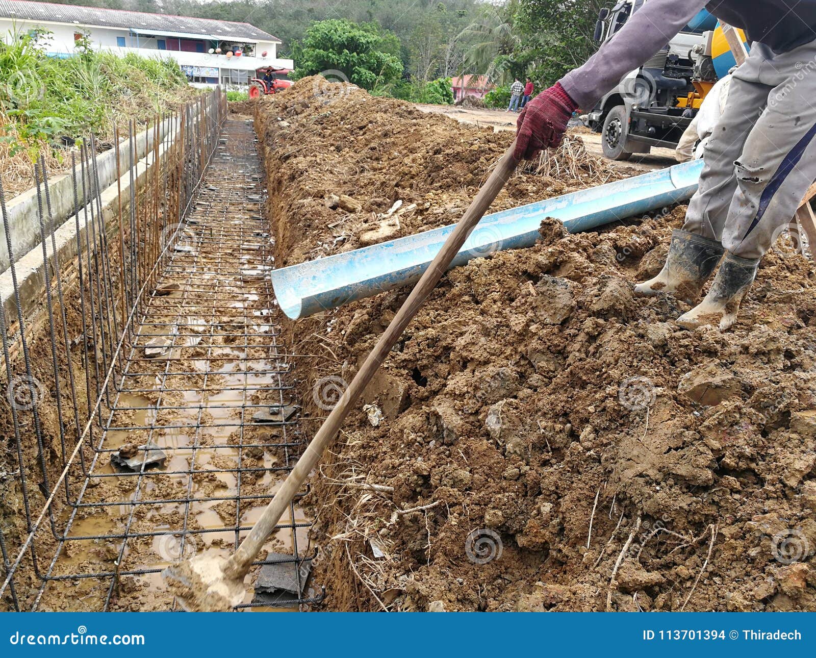 Continuous Concrete Casting Stock Photo - Image of equipment, road ...