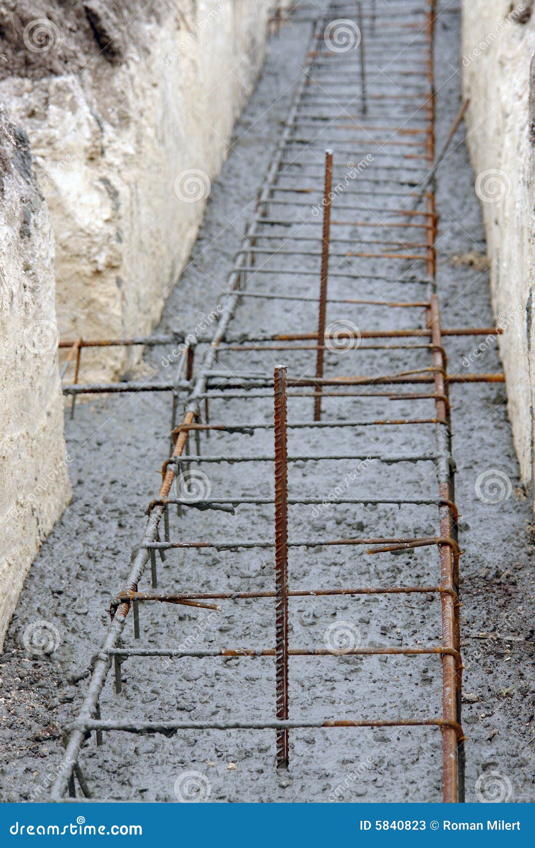 Continuous Footing Foundation Stock Photos - Image: 5840823 Continuous Footing Foundation Stock Photos - Image: 5840823