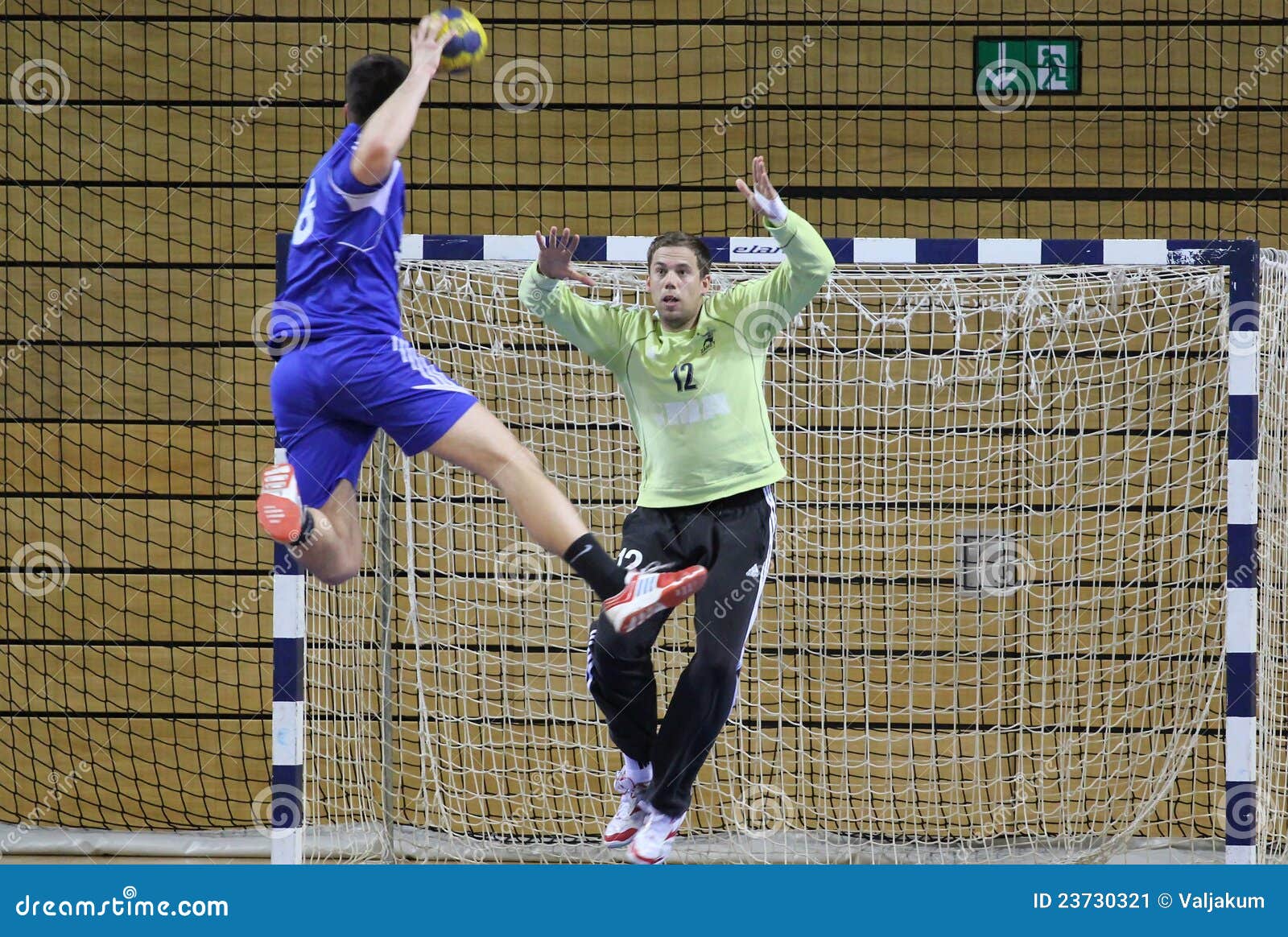 Contra attack editorial photo. Image of ball, jump, shot - 23730321