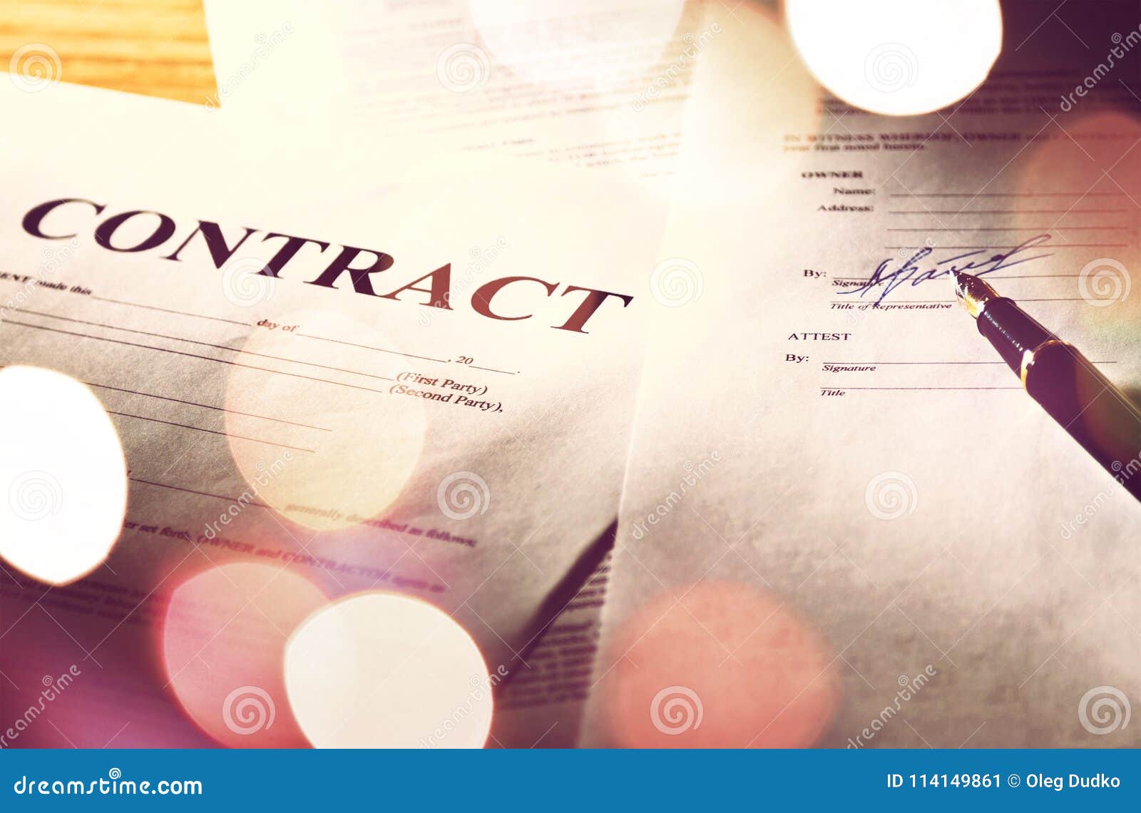 Contract stock afbeelding. Image of document, fontein - 114149861