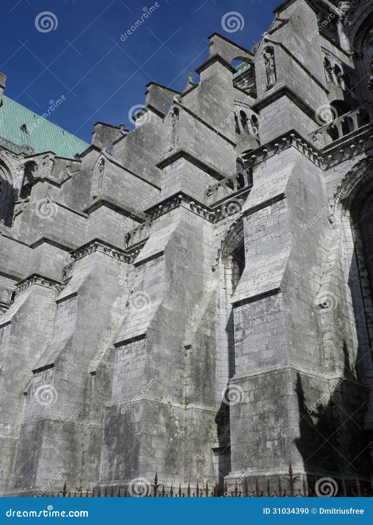 Contrafforte Di Volo Della Cattedrale Di Chartres Fotografia Stock ...