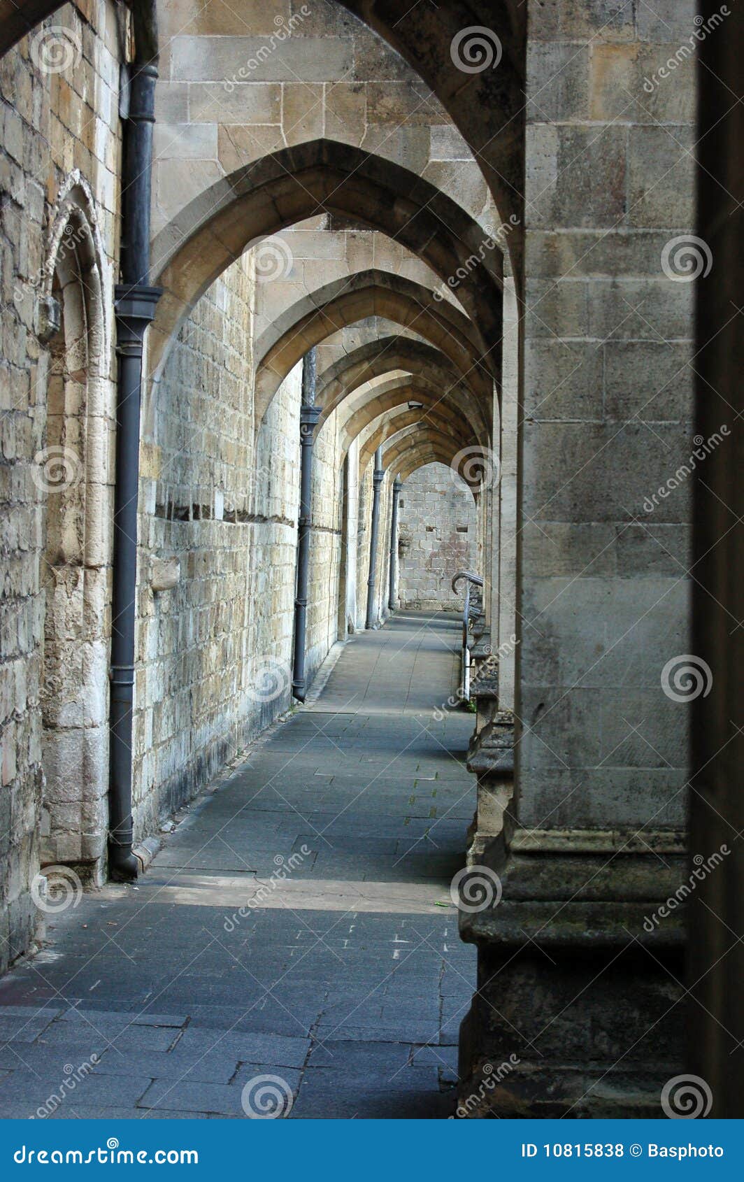 Contrafortes, Catedral De Winchester Foto de Stock - Imagem de sombra ...