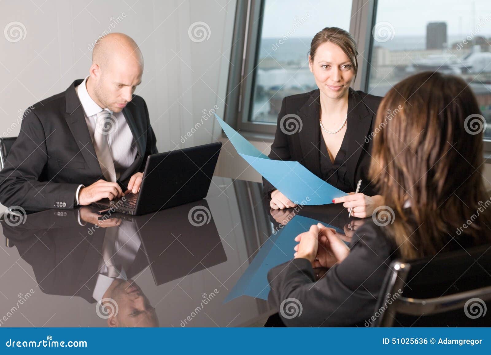 Contratar a Un Nuevo Empleado Foto de archivo - Imagen de entrevista ...