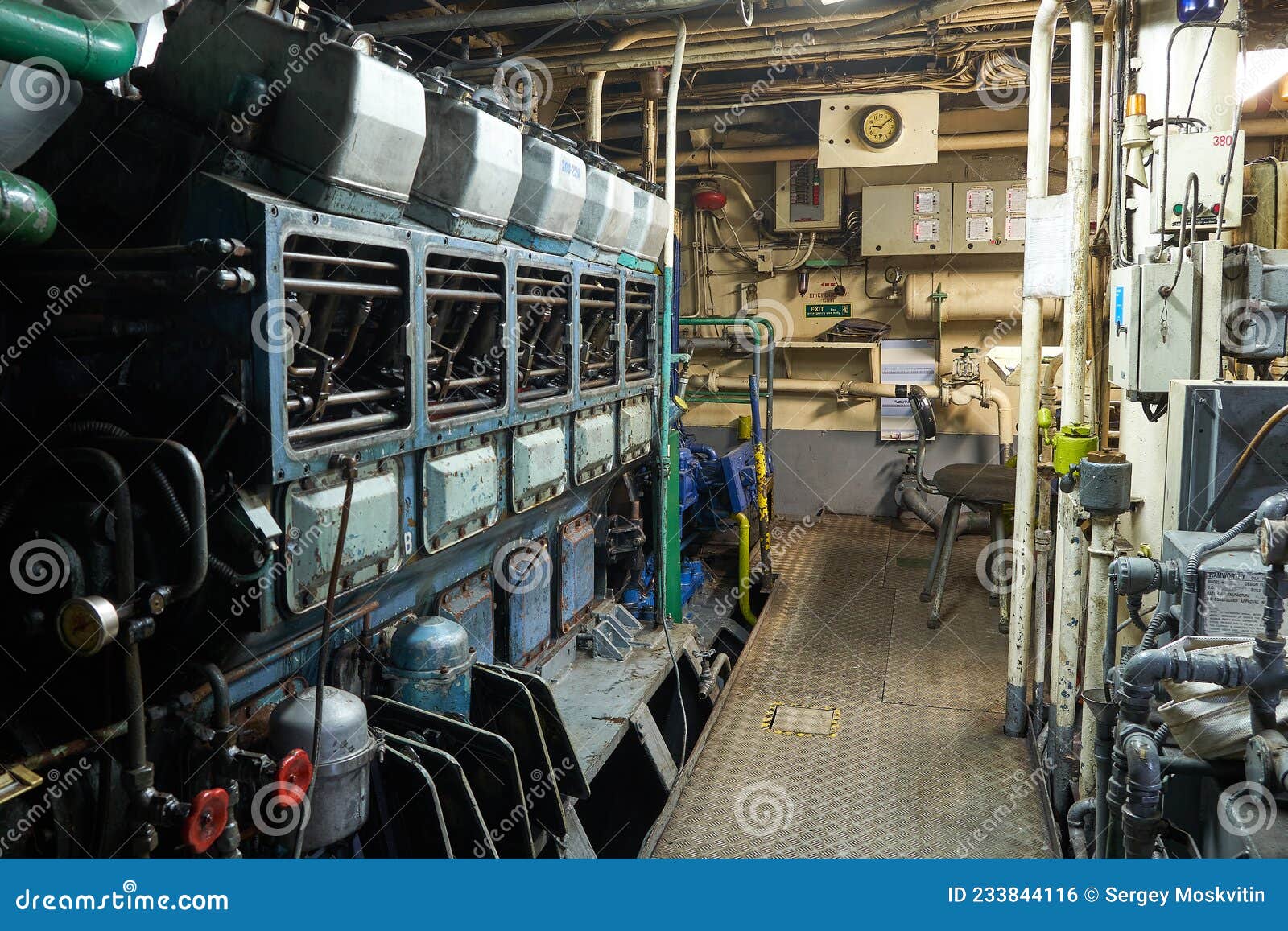 Control Room of an Extra Large Retro Ship Stock Photo - Image of cargo ...