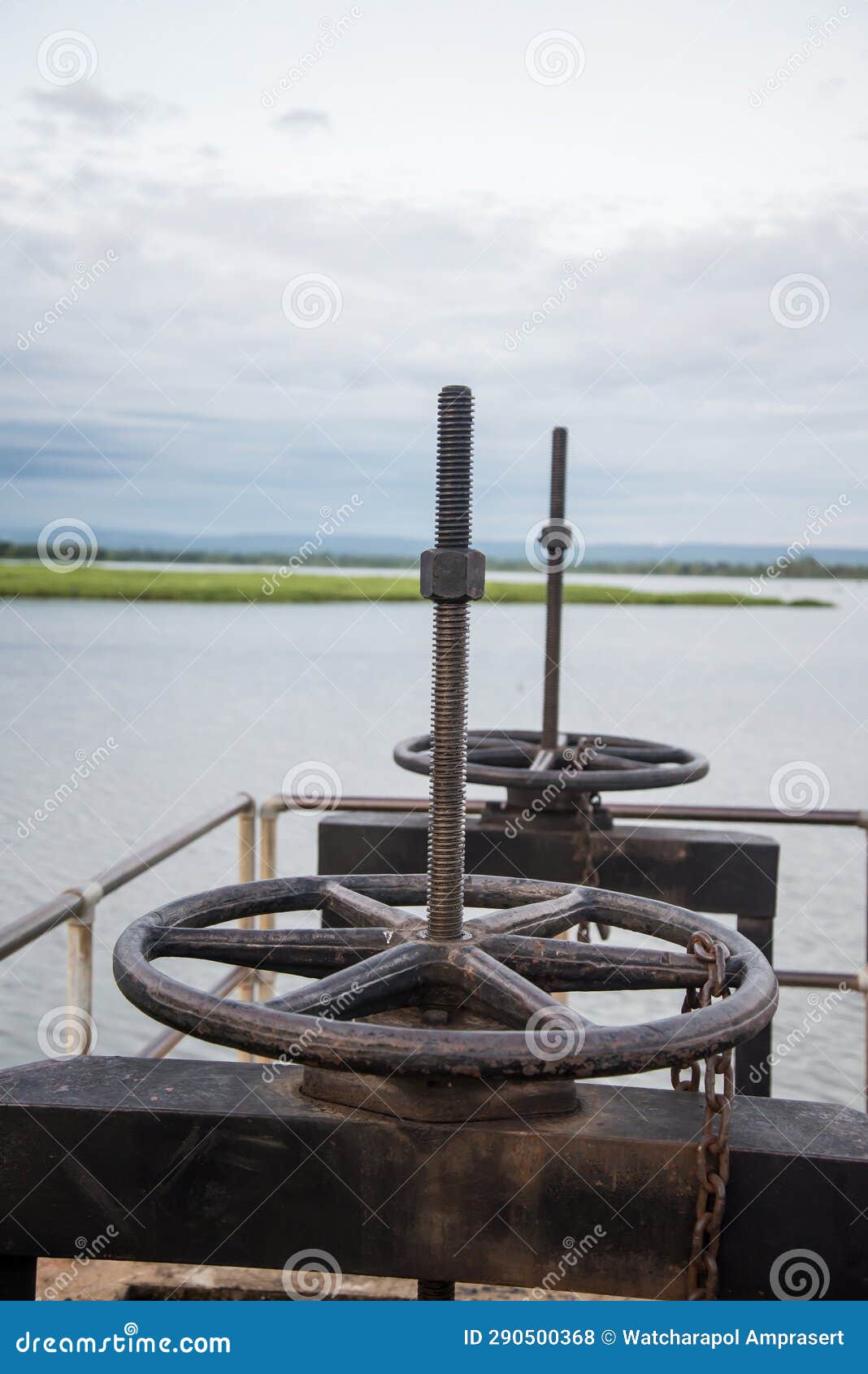 Control water gate valve stock photo. Image of lake - 290500368