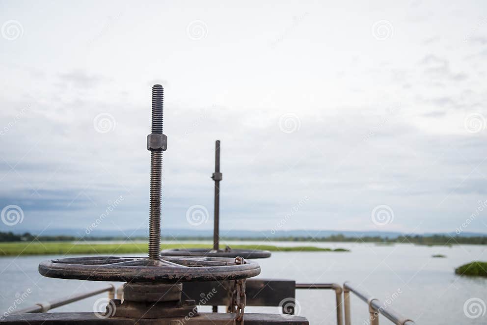Control water gate valve stock photo. Image of plant - 290500378
