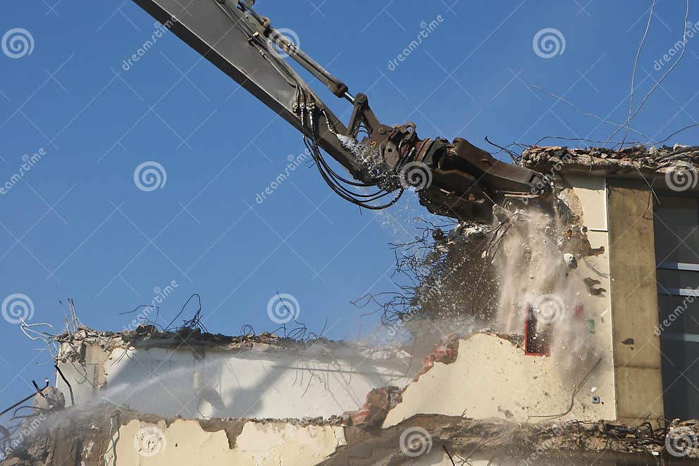 Controlled Demolition editorial photo. Image of concrete - 26446581