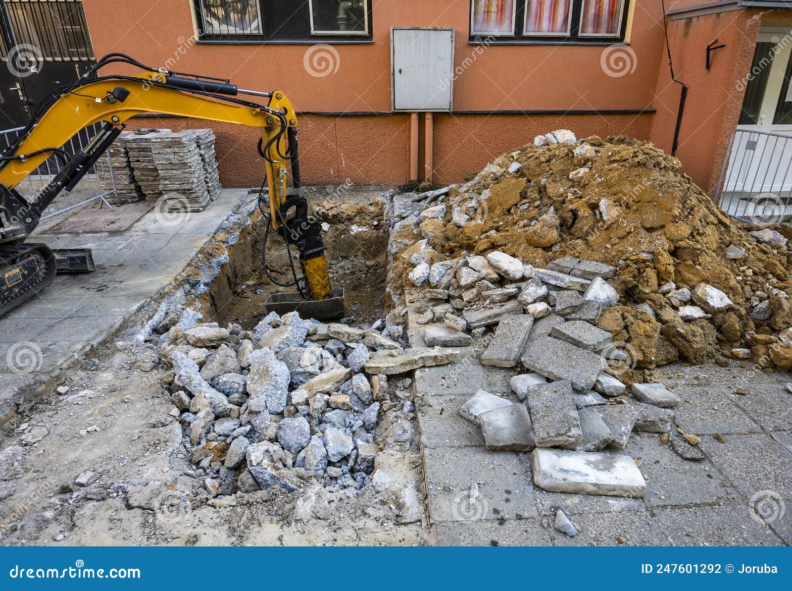 Mini Digger In Action Stock Photography | CartoonDealer.com #306536