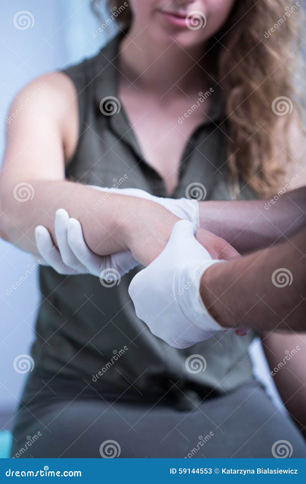 Contusion of hand stock image. Image of medicine, doctor - 59144553