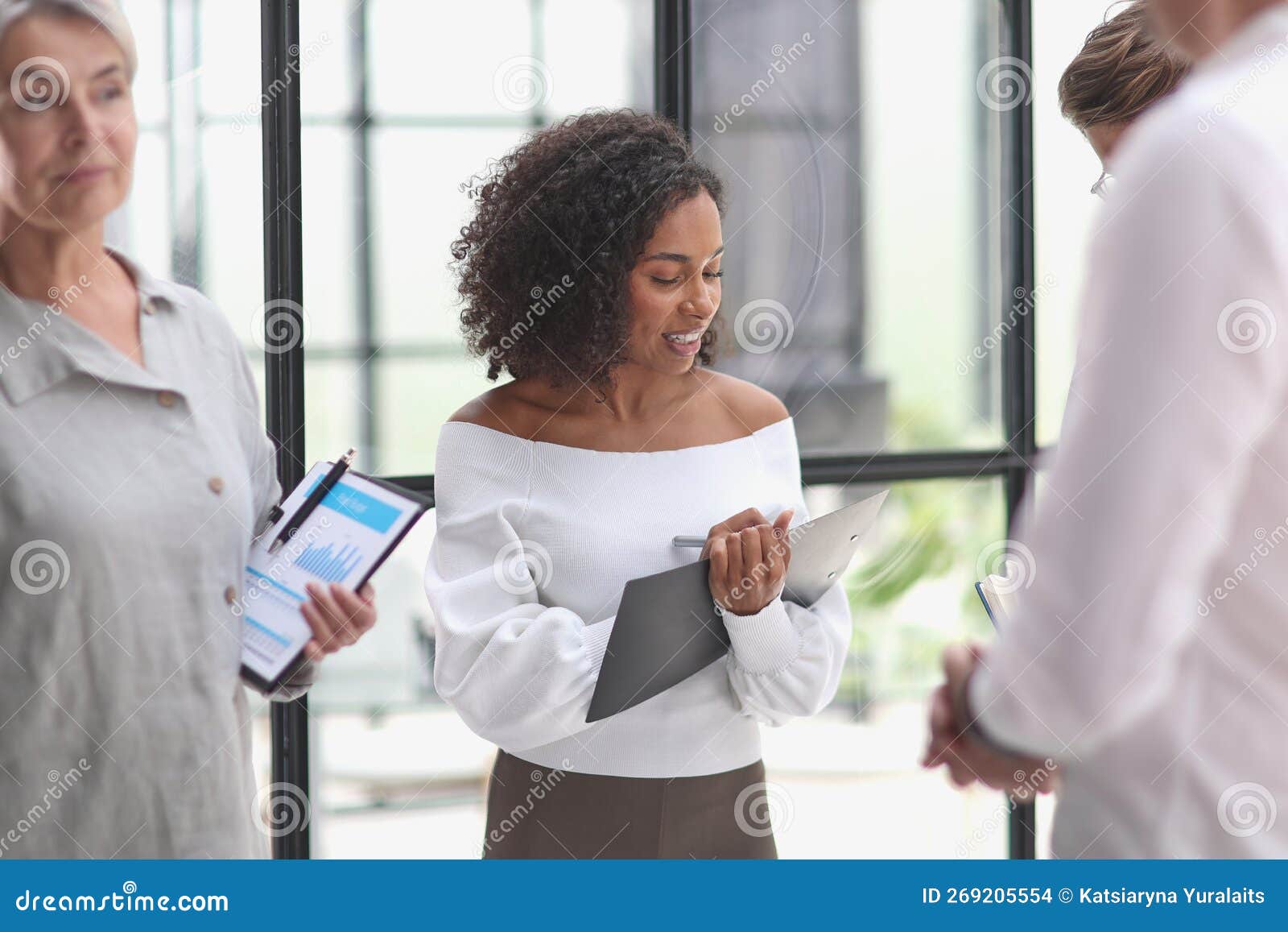 Conversation between Managers and Employees in the Office Stock Photo ...