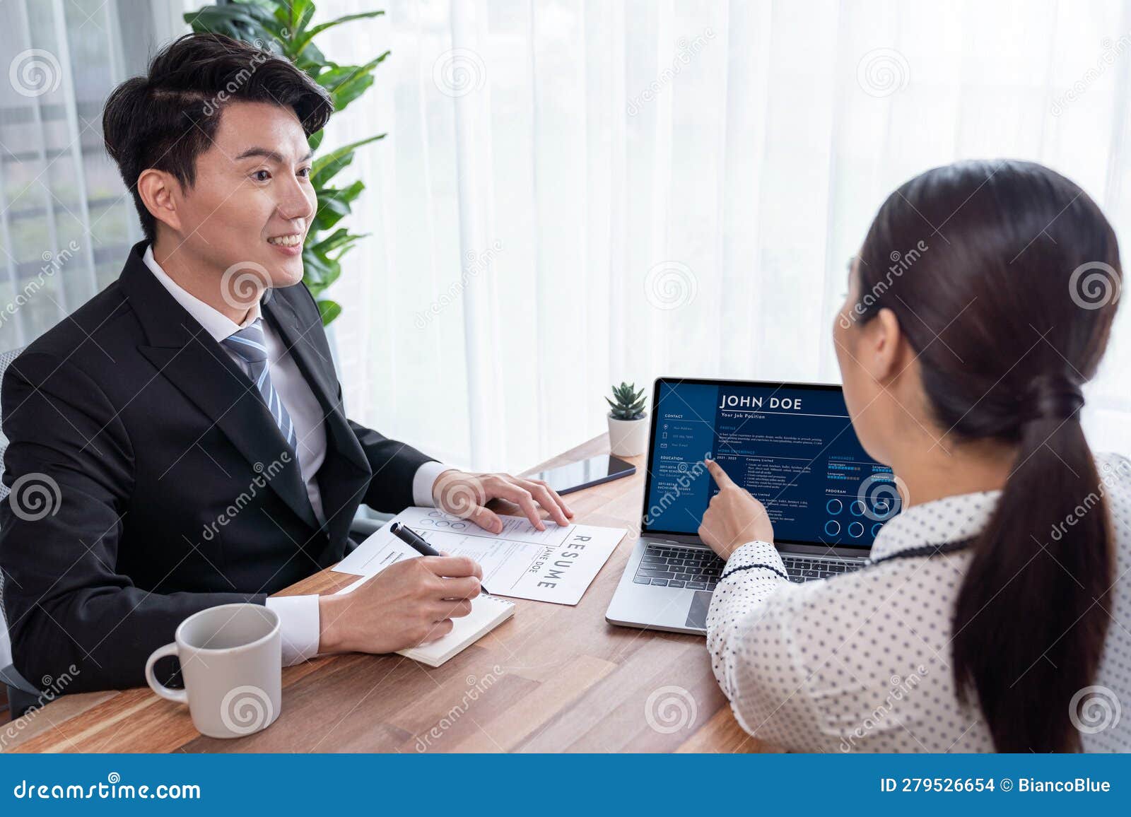 Conversational Job Interview between Interviewer and Candidate ...