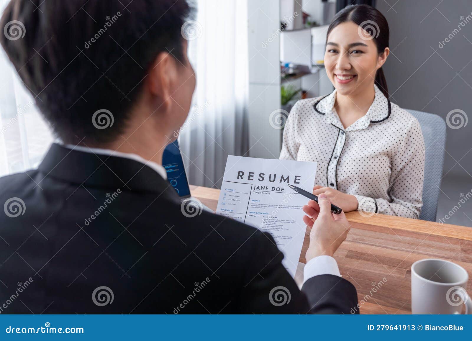 Conversational Job Interview between Interviewer and Candidate ...