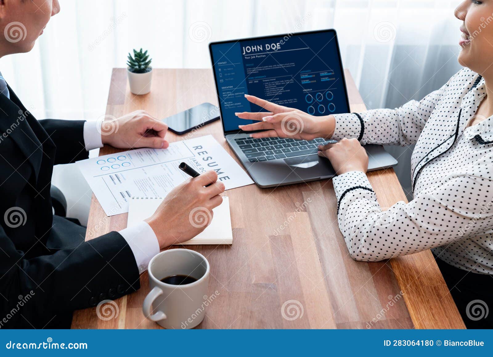 Conversational Job Interview between Interviewer and Candidate ...