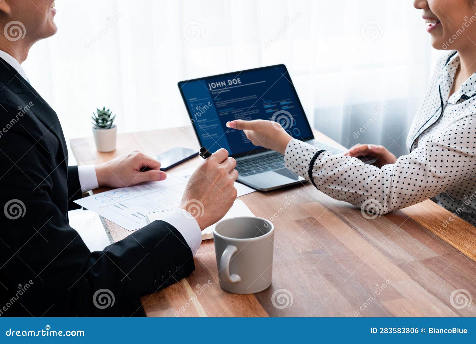 Conversational Job Interview between Interviewer and Candidate ...