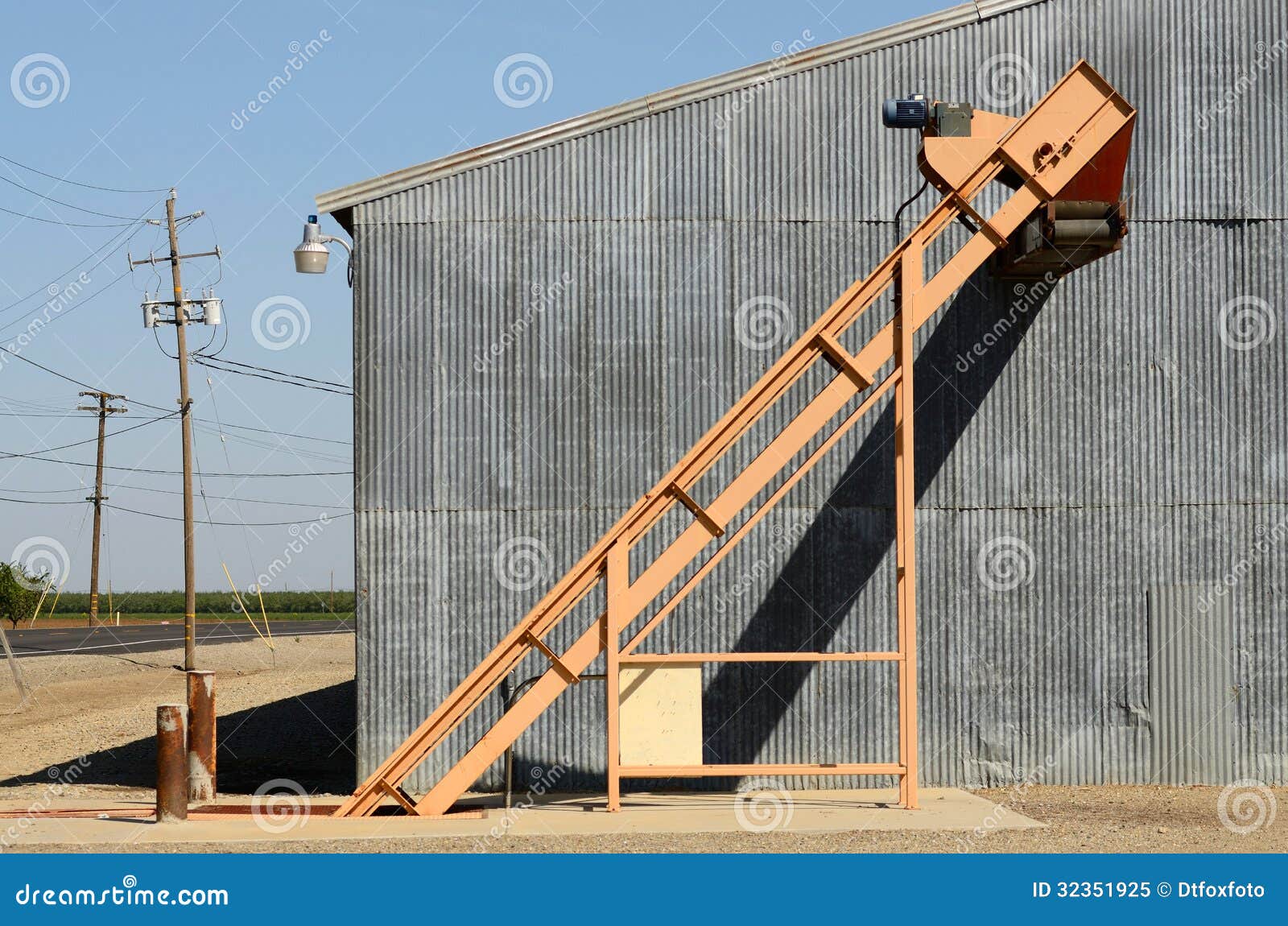 Conveyor stock image. Image of storage, farm, orchard - 32351925