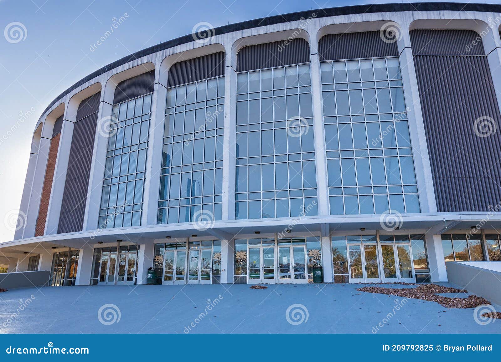 Convocation Center at Ohio University Editorial Image - Image of fall ...